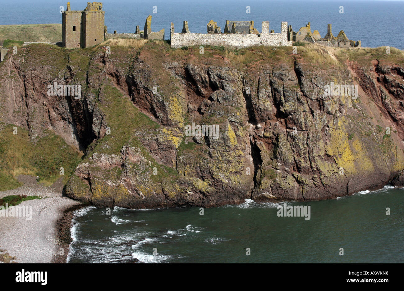 Dunnottar Castle near Stonehaven, Aberdeenshire, Scotland Stock Photo ...