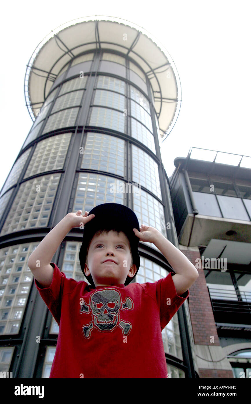 Inland revenue building tax offices hi-res stock photography and images ...