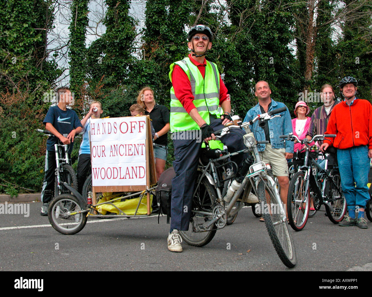 bicycles against bulldozers cycle protest rally Stock Photo - Alamy
