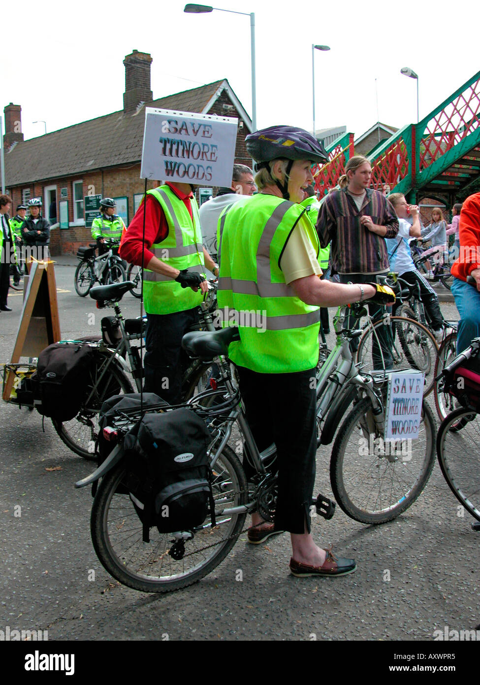 bicycles against bulldozers cycle protest rally Stock Photo - Alamy