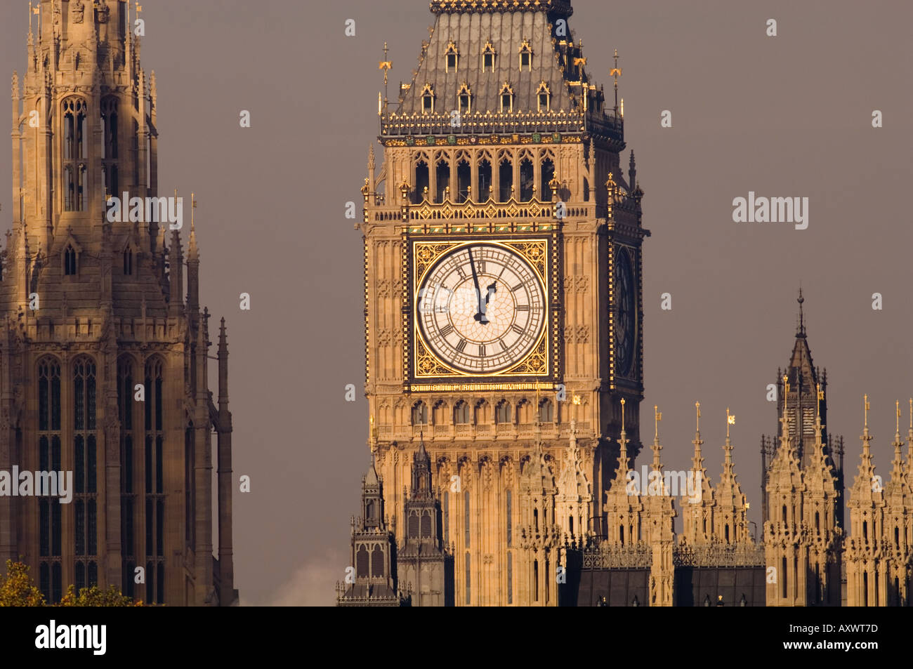 London, England. Palace of Westminster including the clock tower that ...