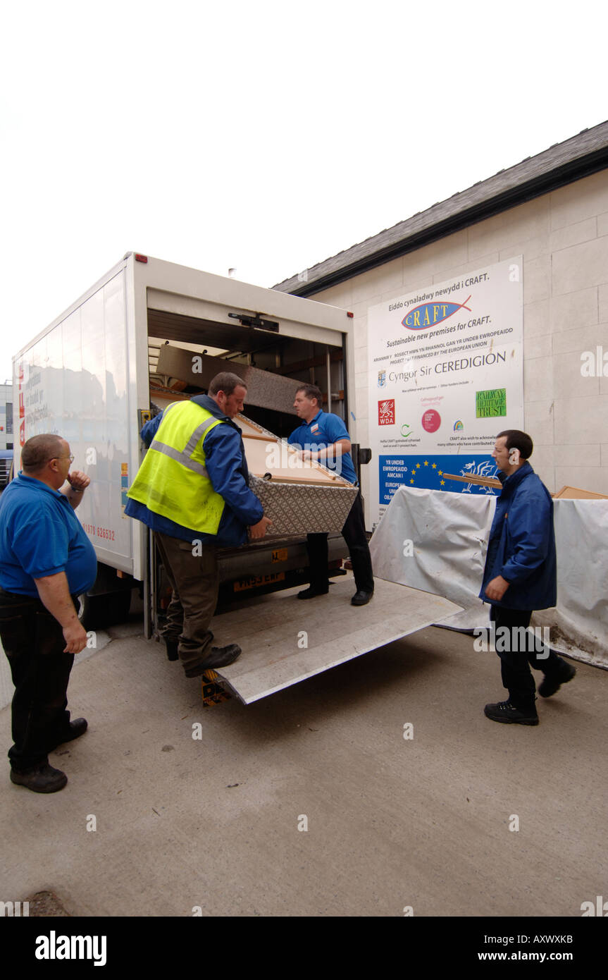 Recycle station workers hi-res stock photography and images - Alamy