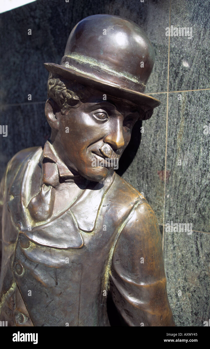 Charlie chaplin walk hi-res stock photography and images - Alamy