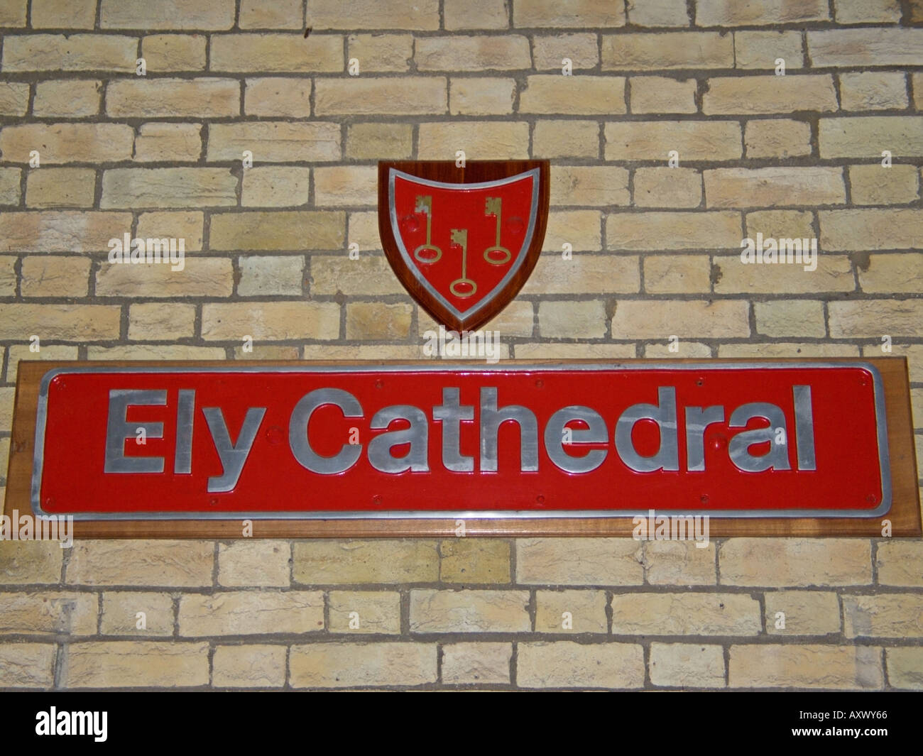 Ely station cathedral hi-res stock photography and images - Alamy