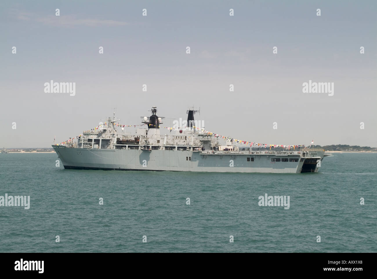 Assault boat hi-res stock photography and images - Alamy