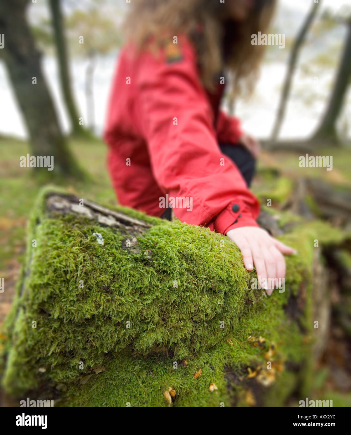 Steady hand hi-res stock photography and images - Alamy