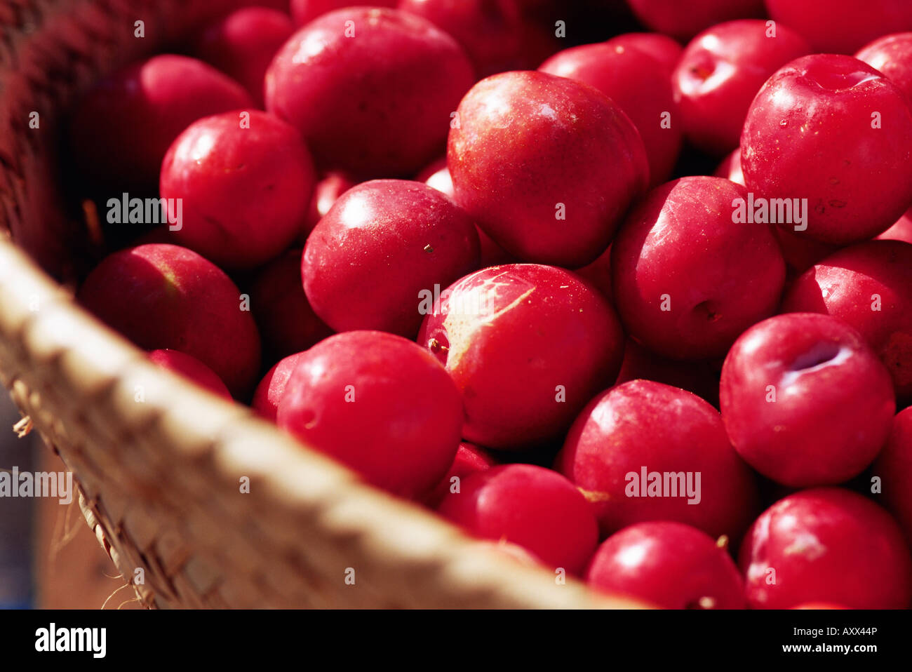 Tanzania zanzibar fruit hi-res stock photography and images - Alamy