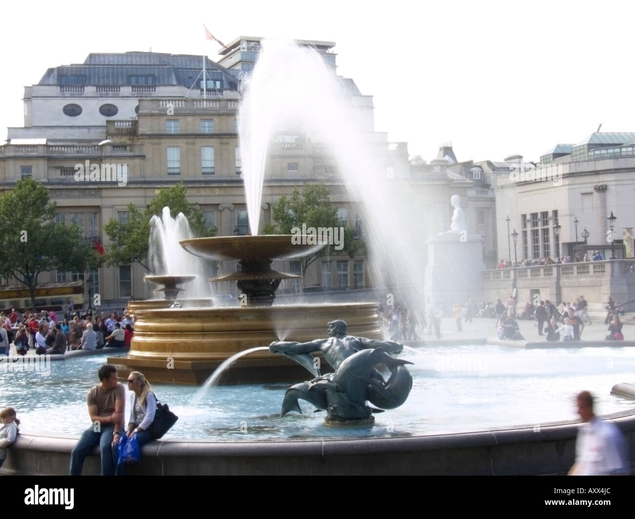 Trafalgar square garden hi-res stock photography and images - Alamy