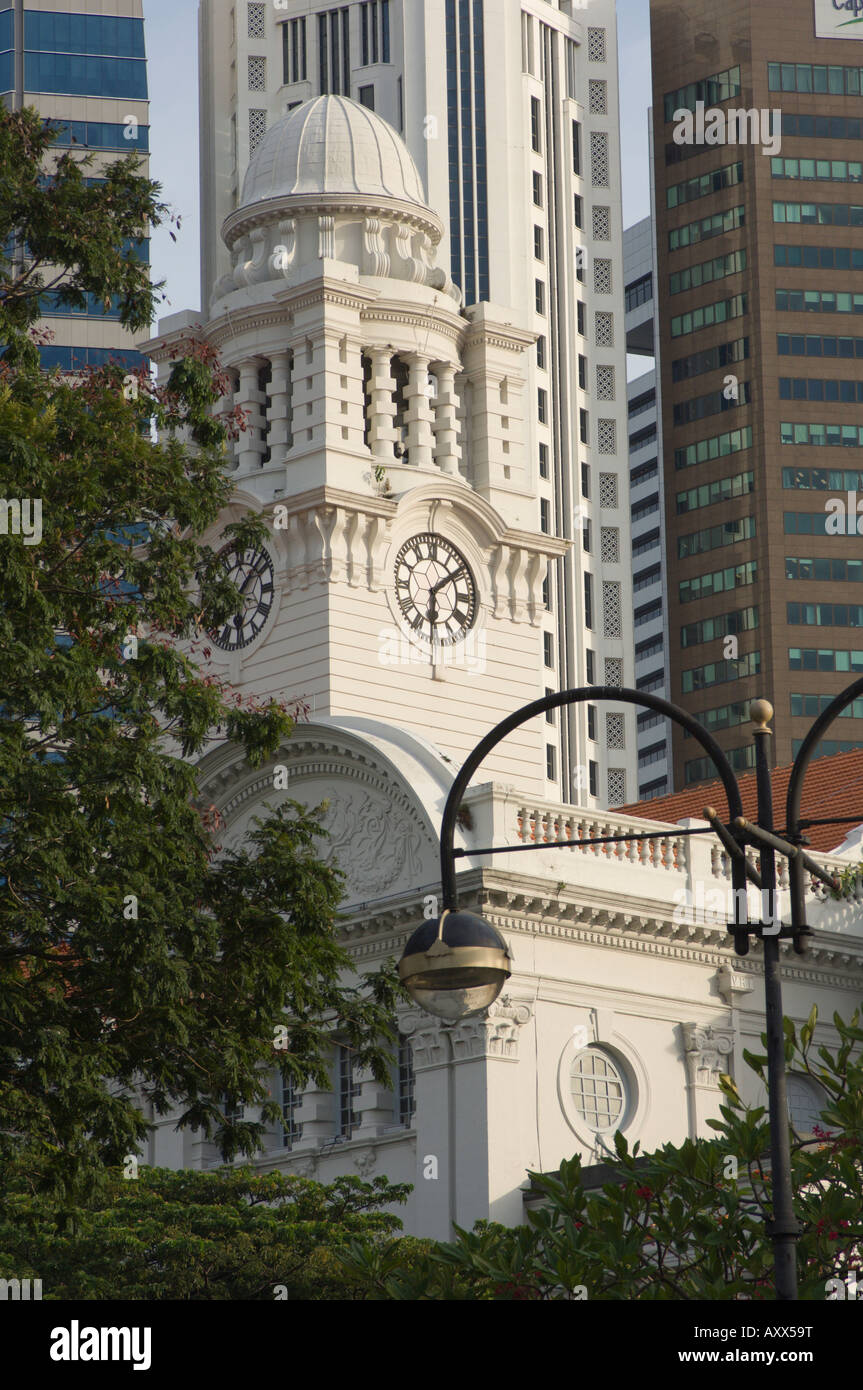 Old Parliament House in the Colonial District with the Financial ...