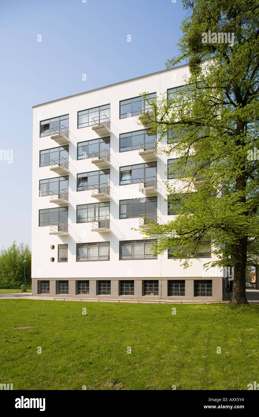 Bauhaus building by Walter Gropius, Dessau. Germany Stock Photo - Alamy