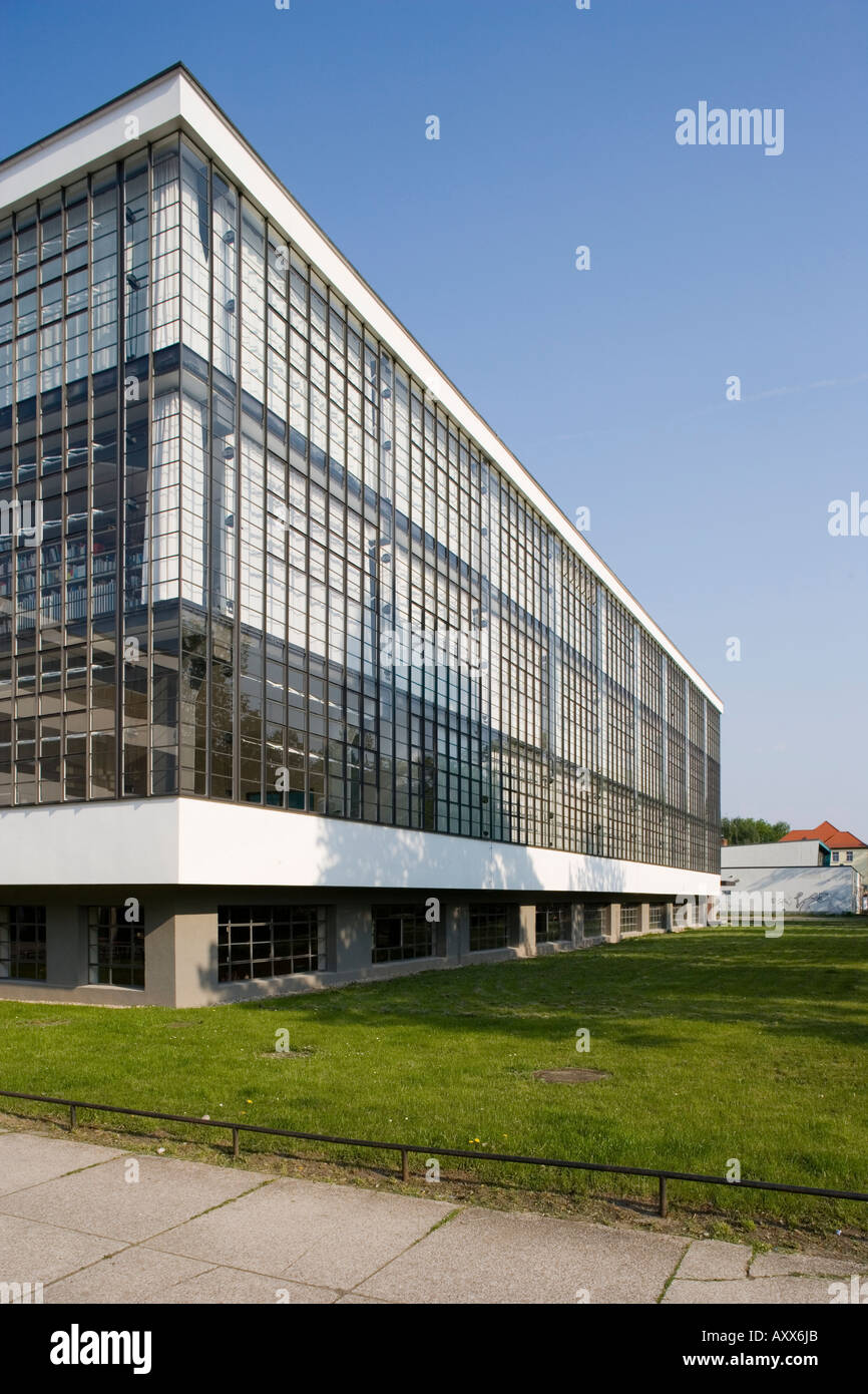 Bauhaus building by Walter Gropius. Dessau, Germany Stock Photo - Alamy