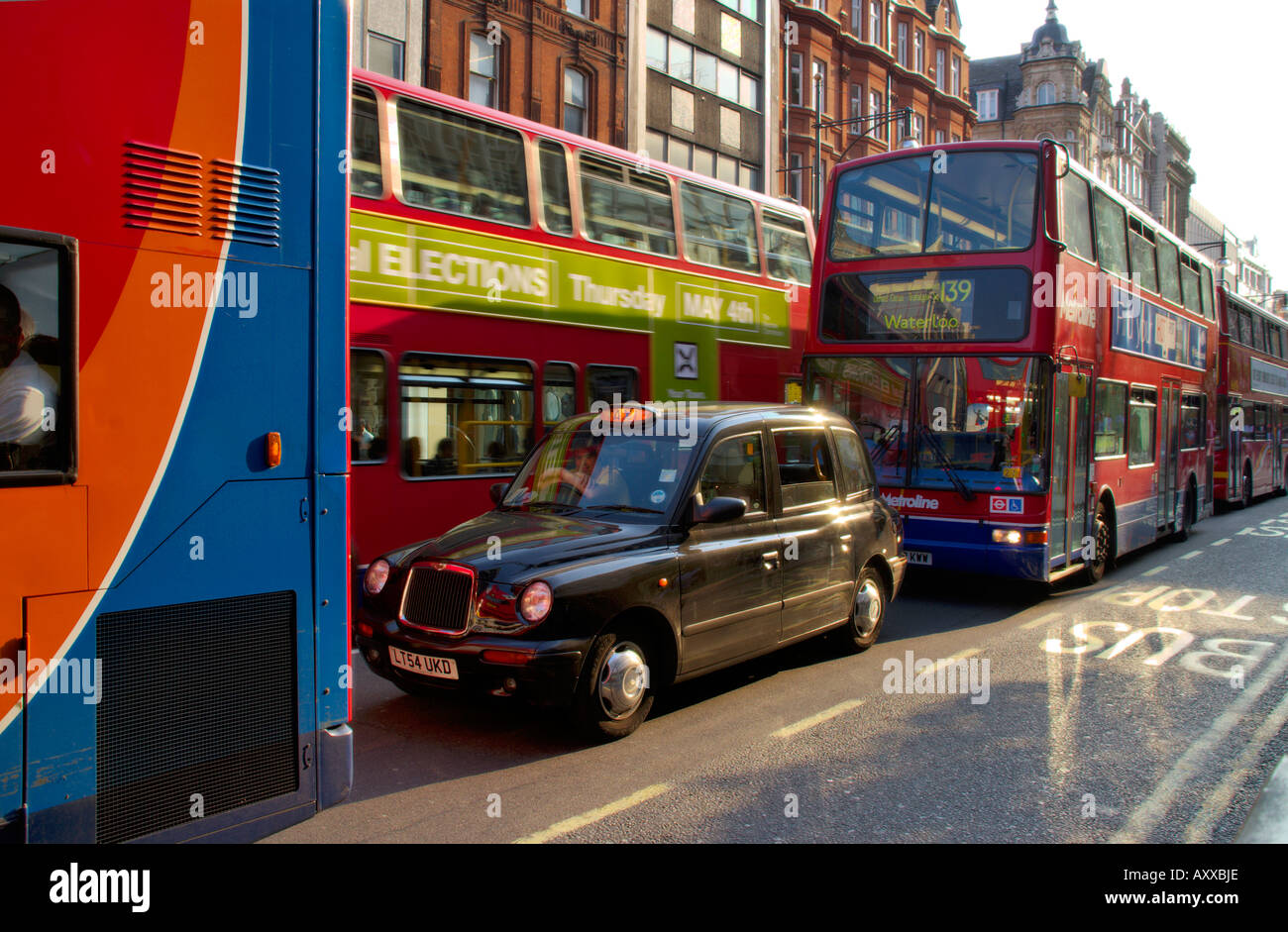 Traffic jam in oxford street london hi-res stock photography and images ...