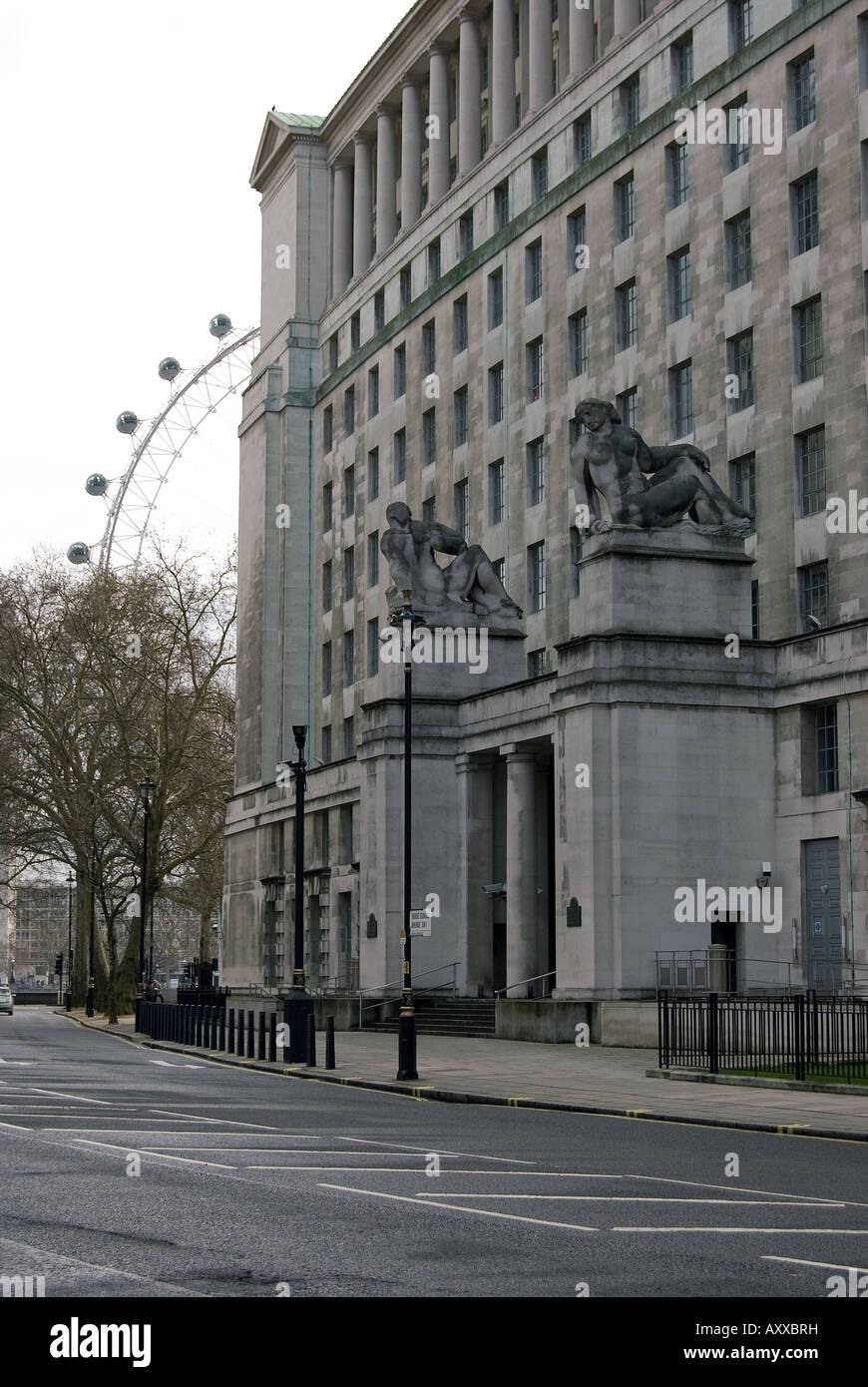 Ministry Of Defence Building London Stock Photos & Ministry Of Defence ...