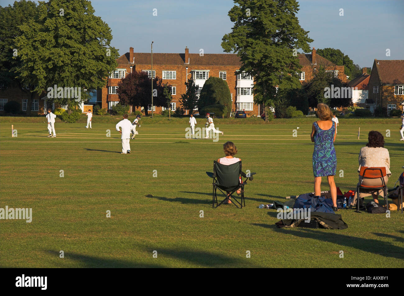 Cricket london hi-res stock photography and images - Alamy
