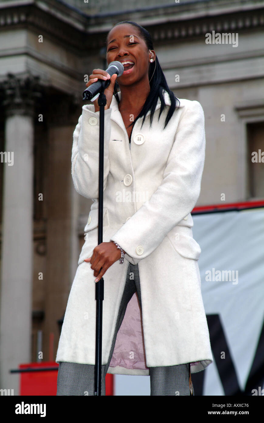 Singer jamelia hi-res stock photography and images - Alamy