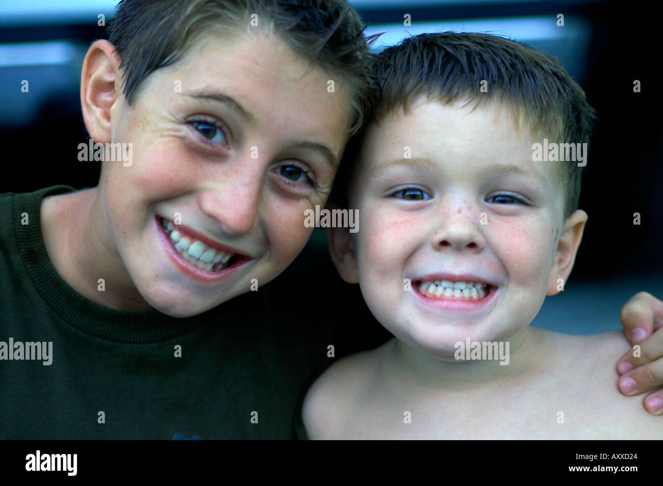 Male friends facial expressions hi-res stock photography and images - Alamy