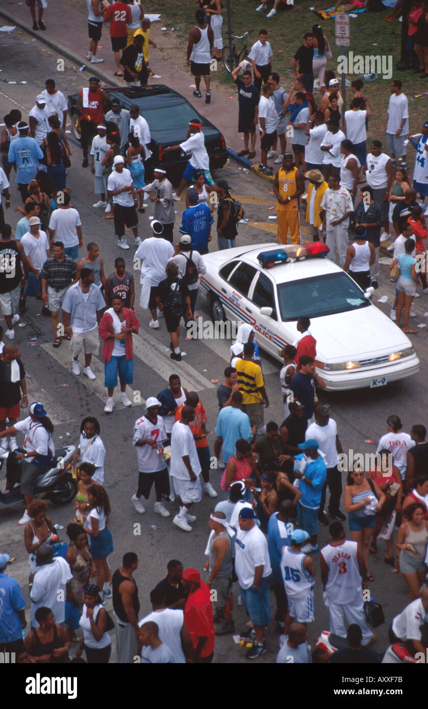 Miami spring break police hi-res stock photography and images - Alamy
