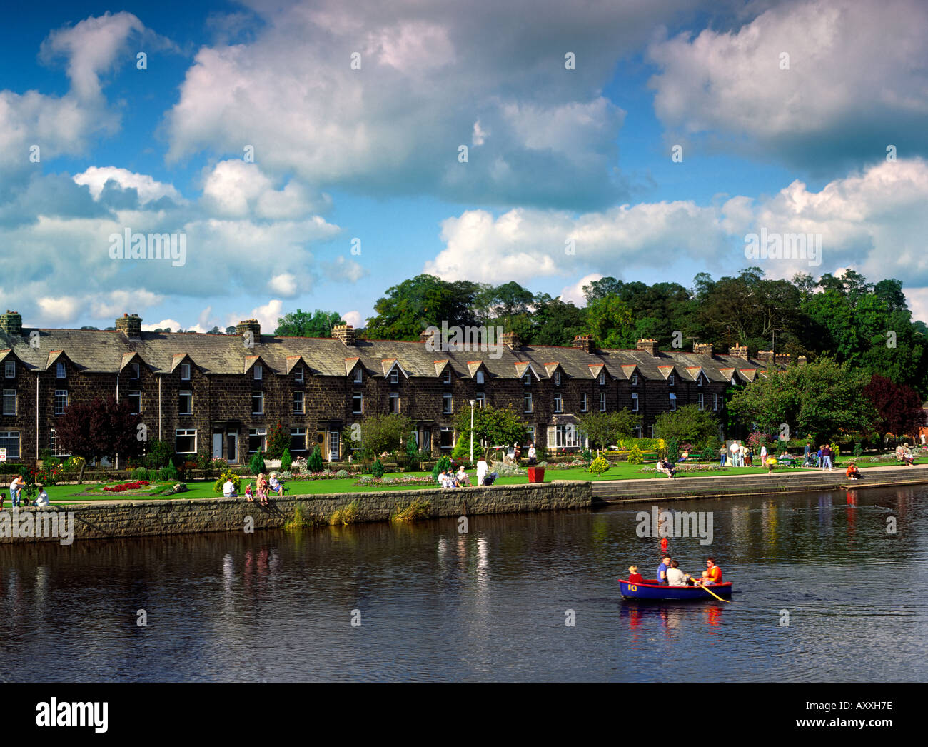 The river Wharfe in Otley, West Yorkshire Stock Photo: 5527933 - Alamy
