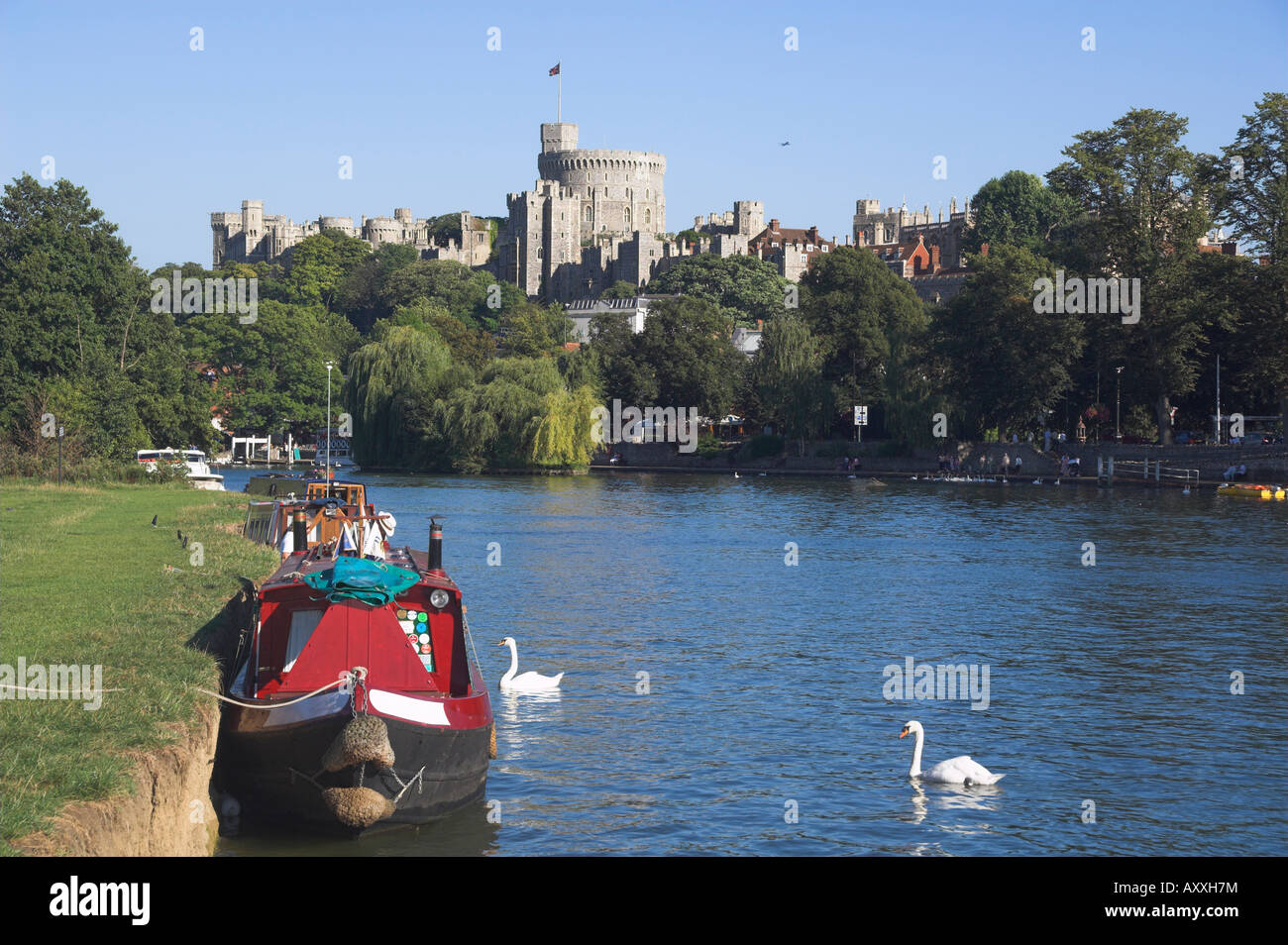 Windsor castle and river Thames, Berkshire, England, United Kingdom ...