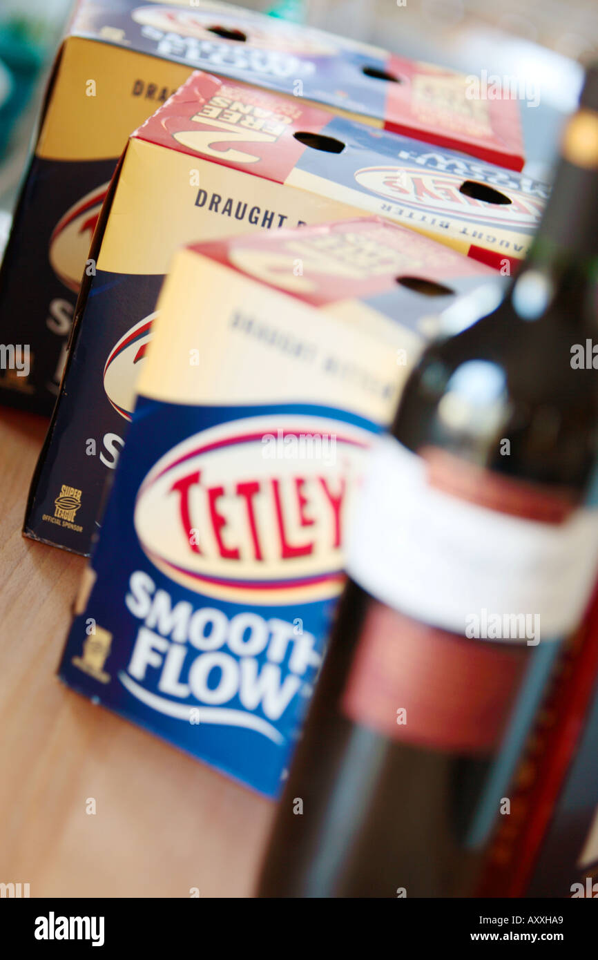 Tetley bitter hi-res stock photography and images - Alamy