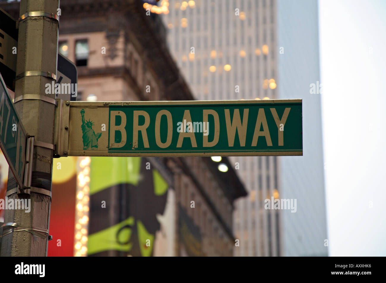 Broadway icon hi-res stock photography and images - Alamy