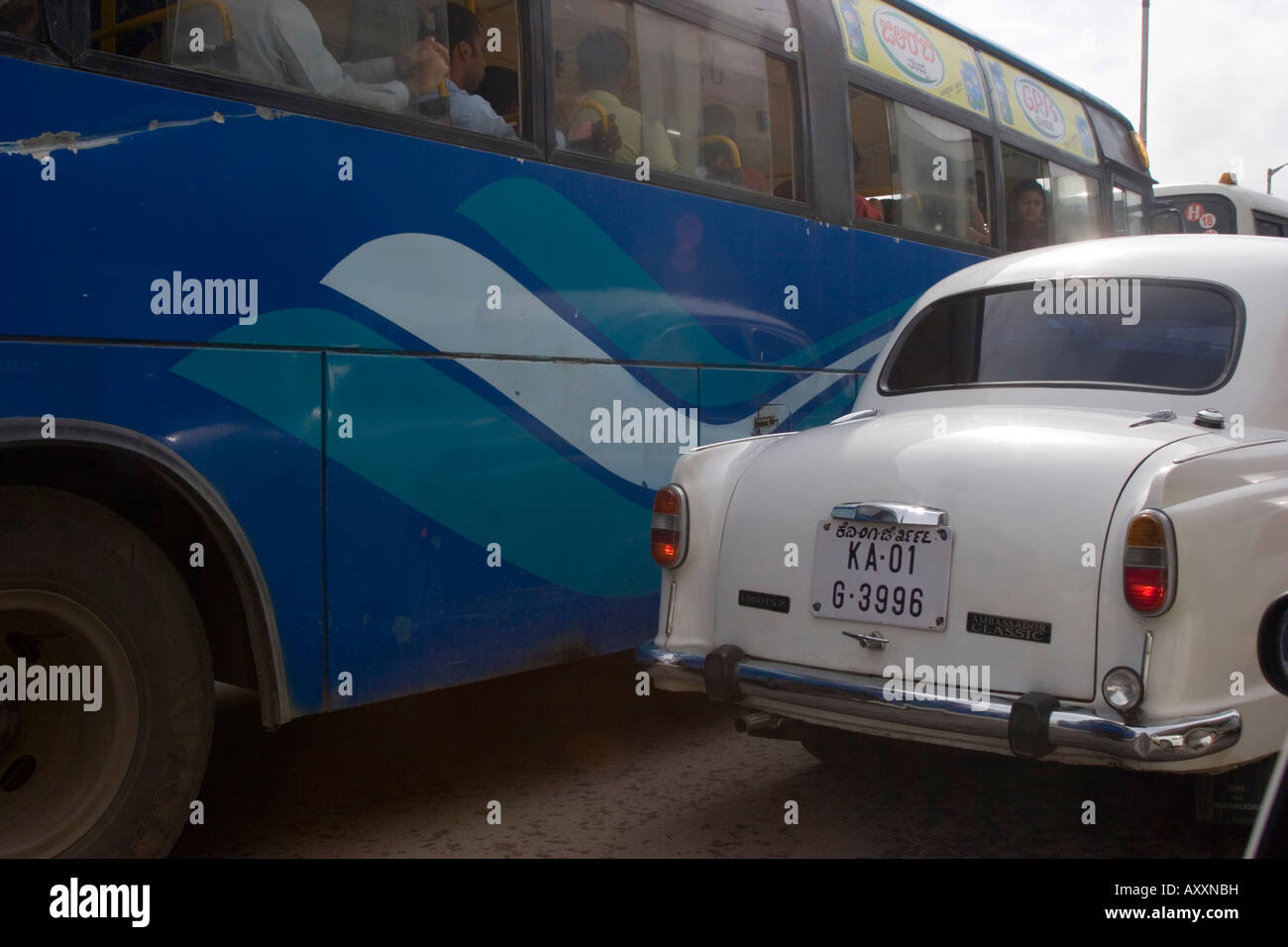 1950's coach vehicle hi-res stock photography and images - Alamy