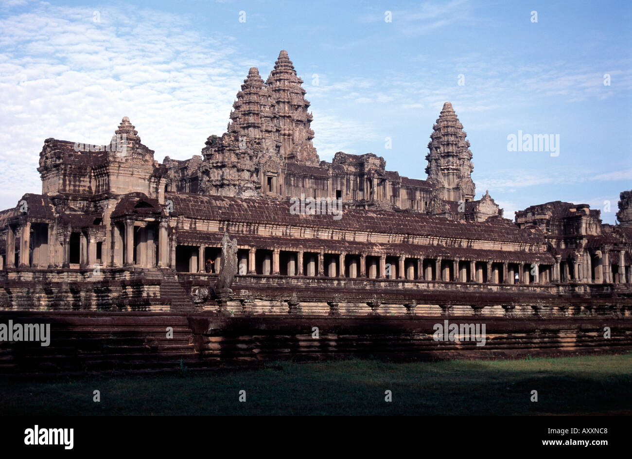 Khmer band hi-res stock photography and images - Alamy