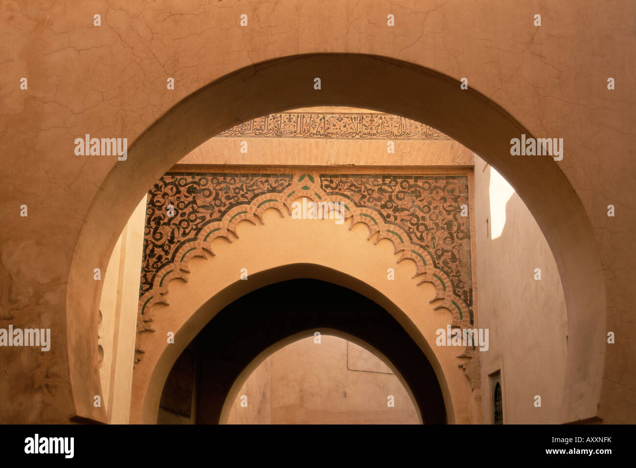 Moroccan arches hi-res stock photography and images - Alamy