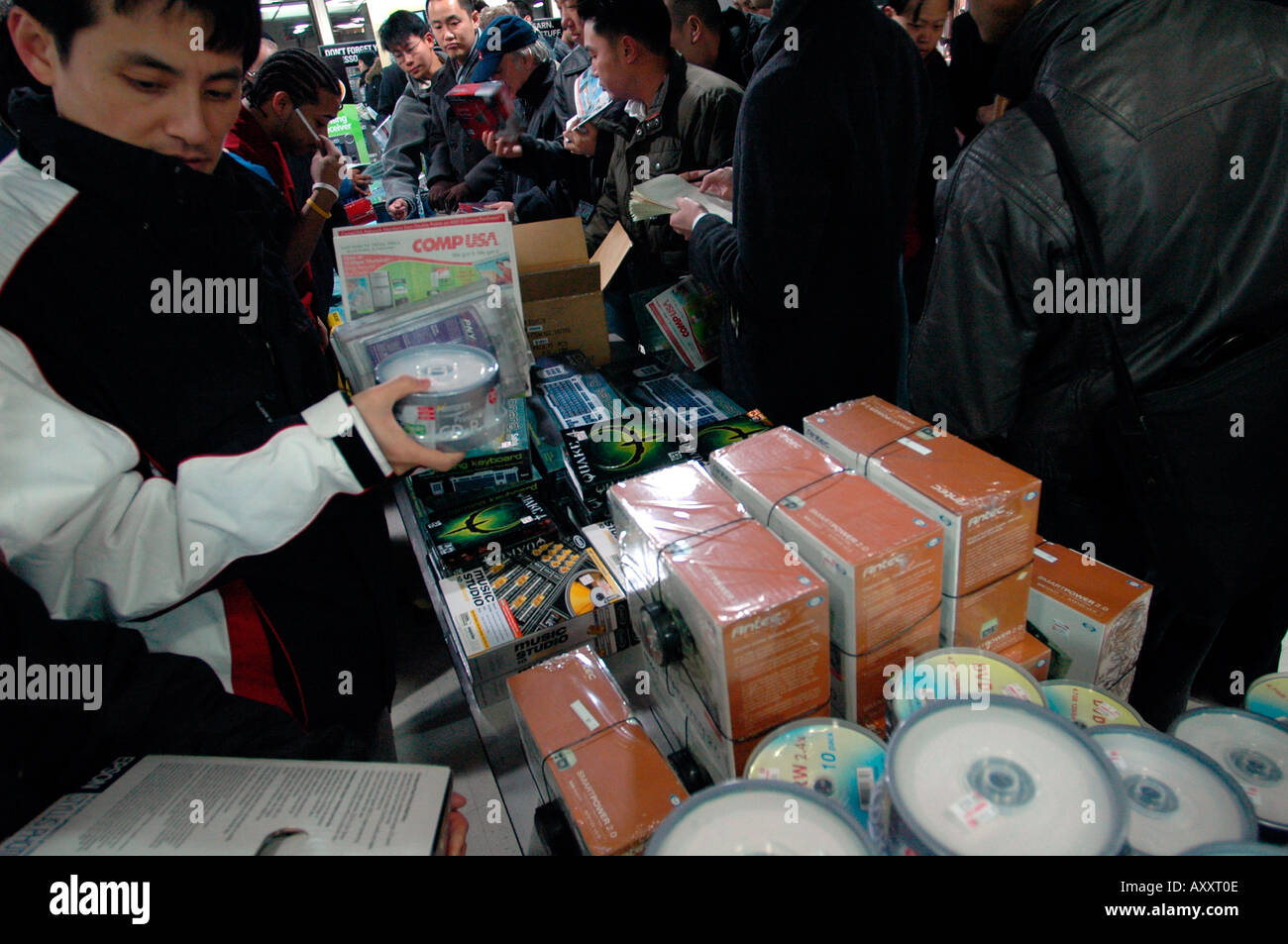 CompUSA in New York City opens for Christmas Shopping Stock Photo - Alamy