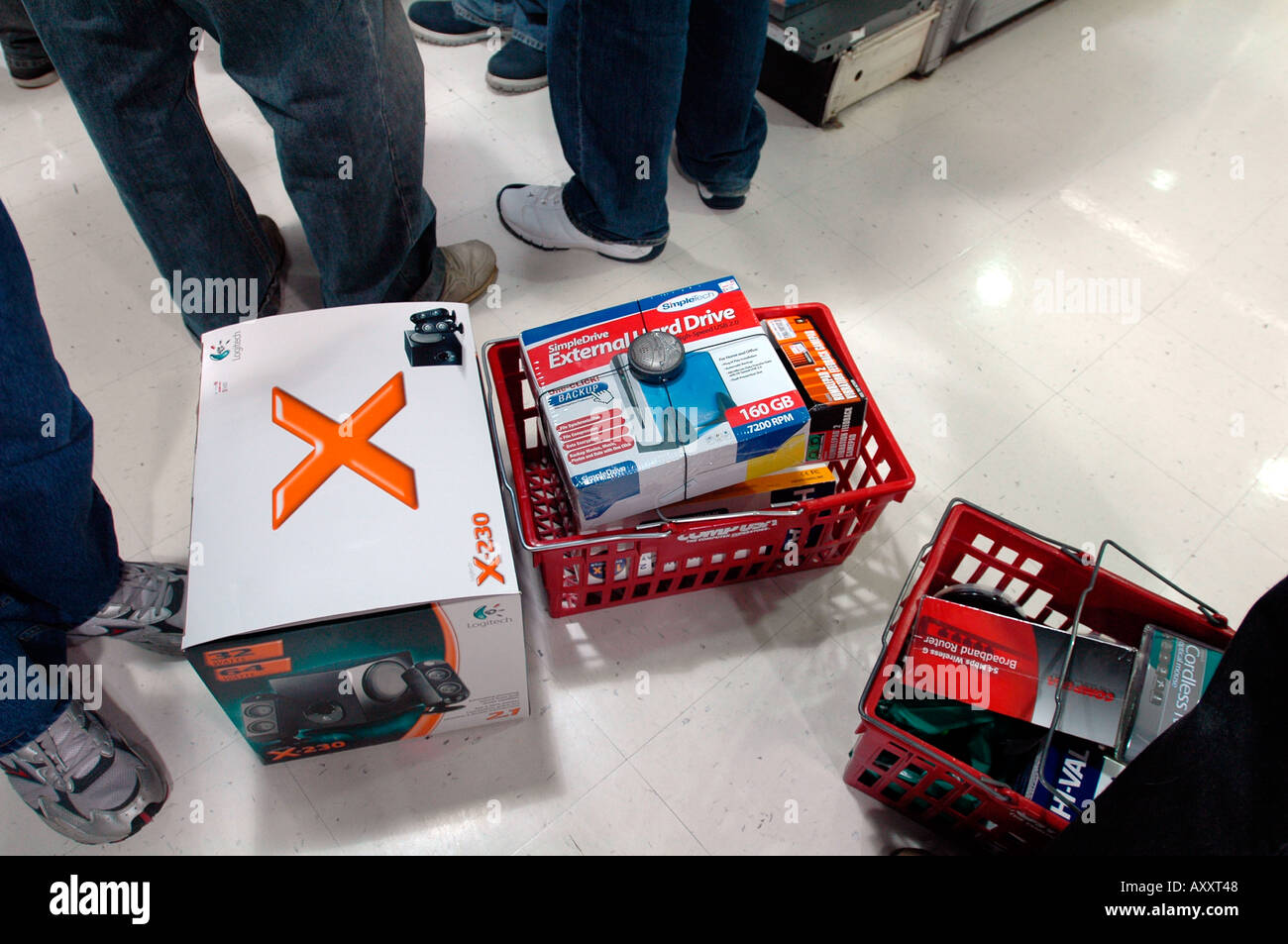 CompUSA in New York City opens for Christmas Shopping Stock Photo - Alamy