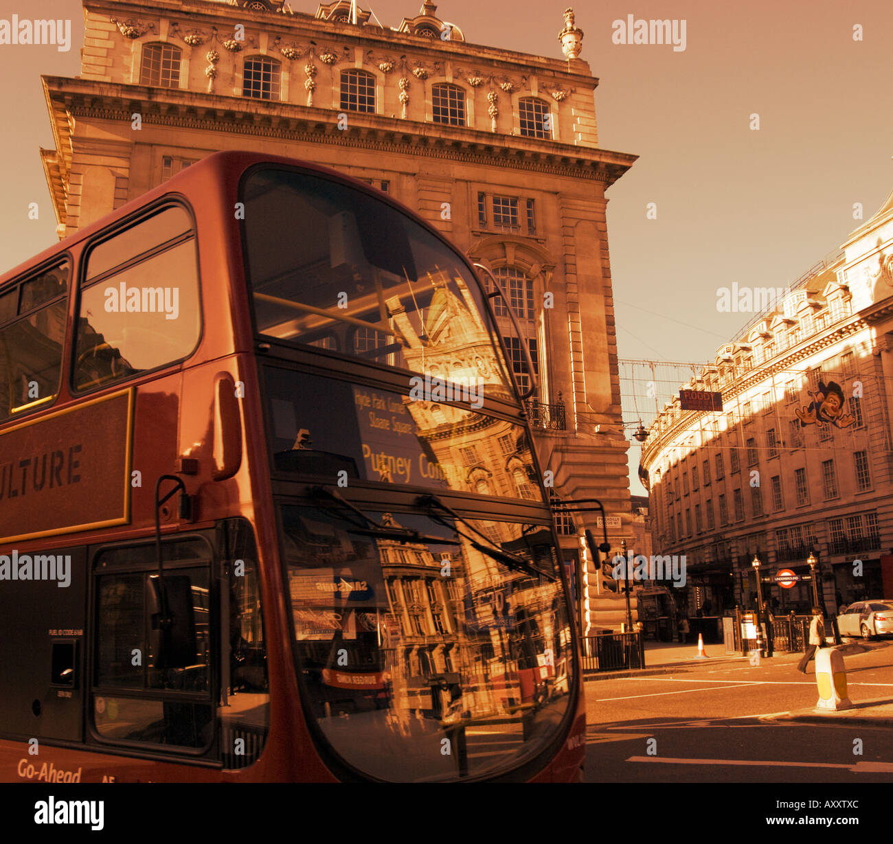 London bus at Piccadilly Circus in London’s west end Stock Photo - Alamy
