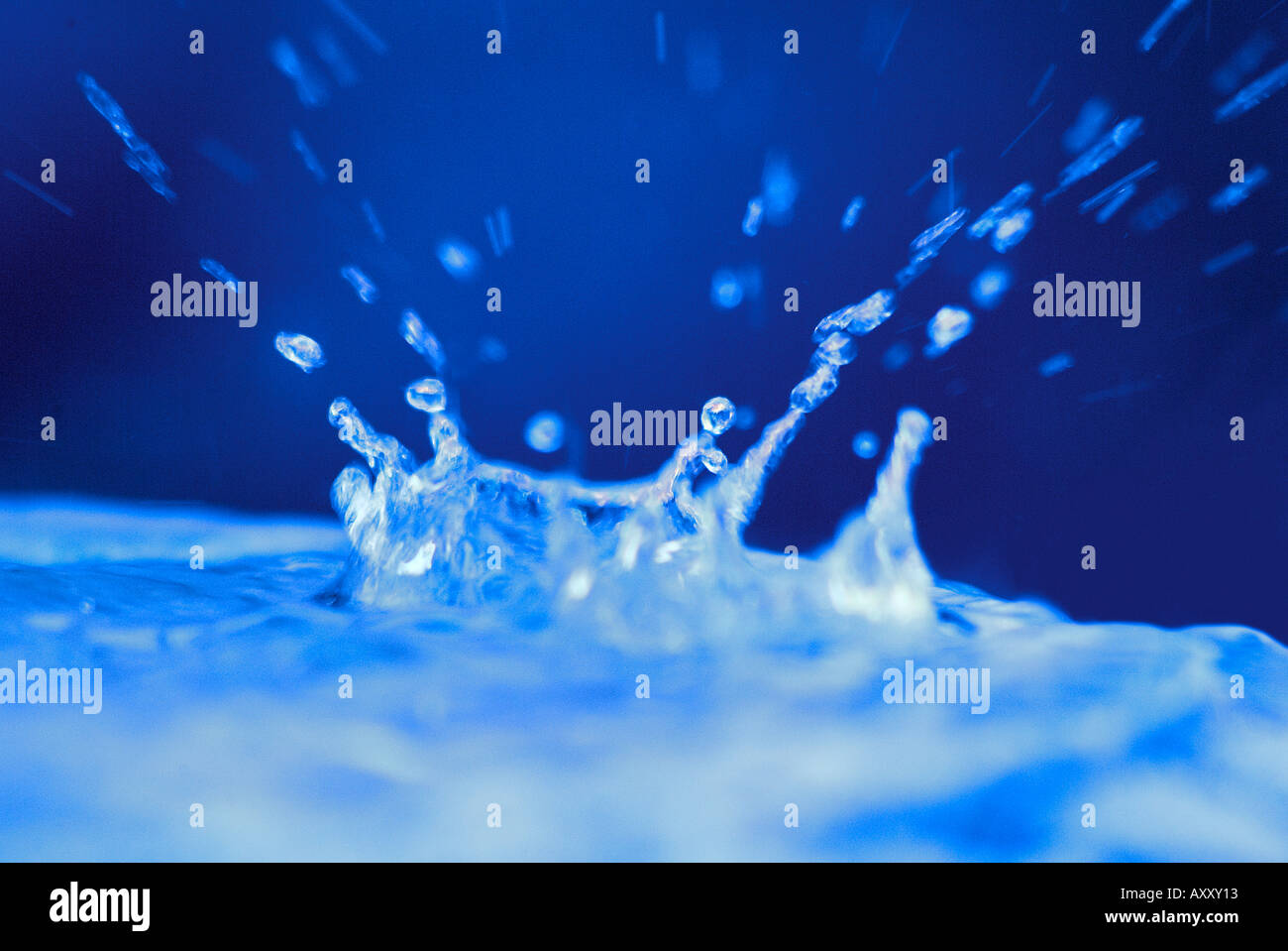 High splash hi-res stock photography and images - Alamy
