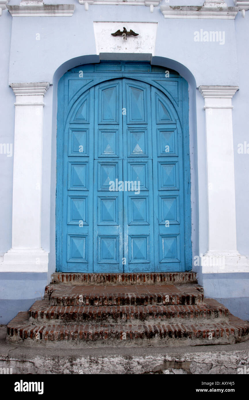 Blue panelled door hi-res stock photography and images - Alamy