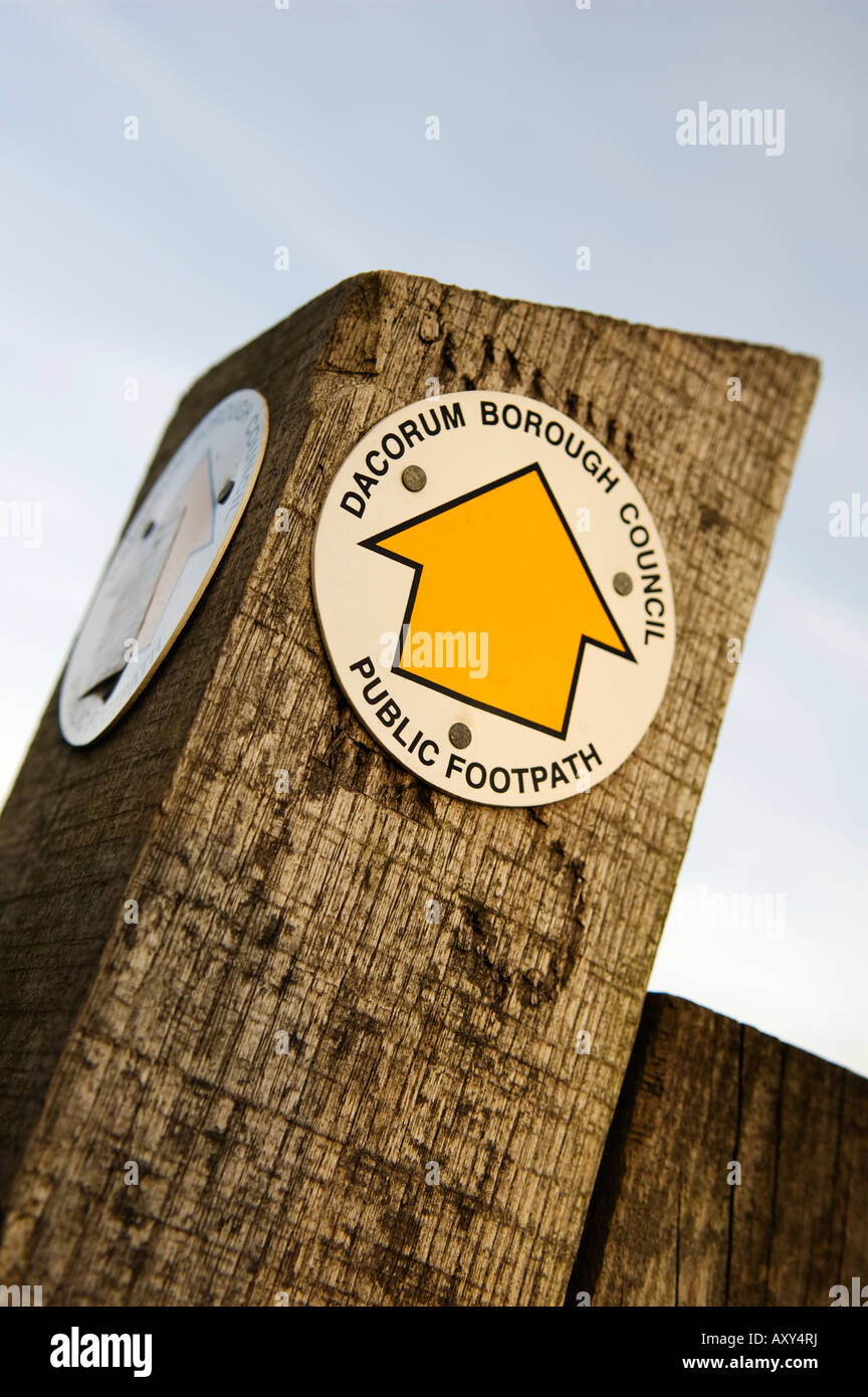 wooden signpost showing footpath Stock Photo - Alamy