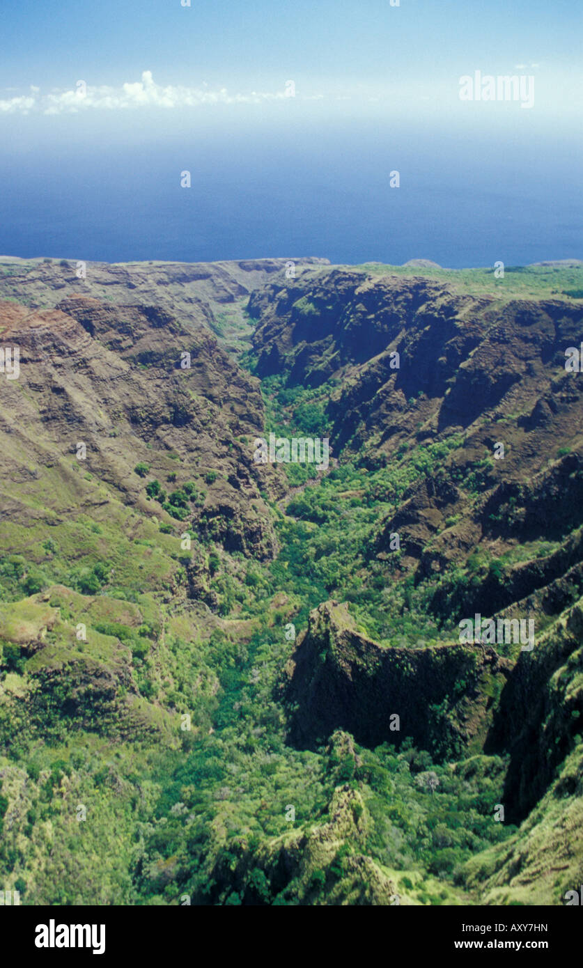 Marquesas islands volcano hi-res stock photography and images - Alamy