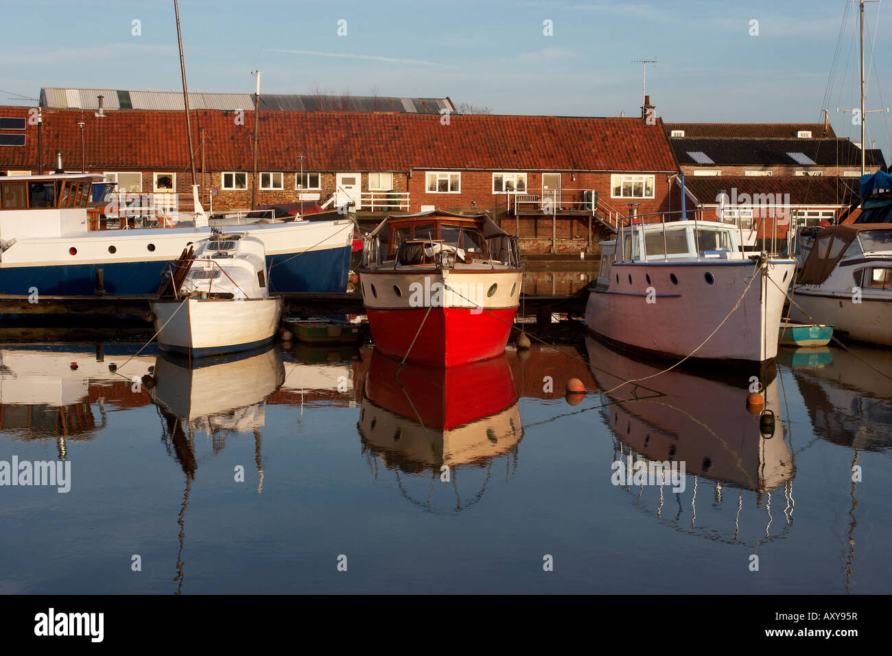 wood bridge boats Stock Photo - Alamy