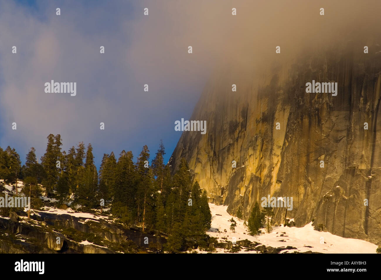 Sheer steep rock cliff face cloud hi-res stock photography and images ...