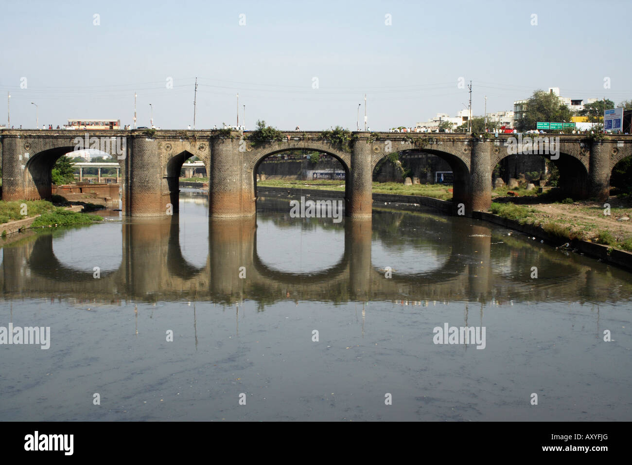 Nava pule bridge in front of Shaniwarwada and mula river Pune Stock ...