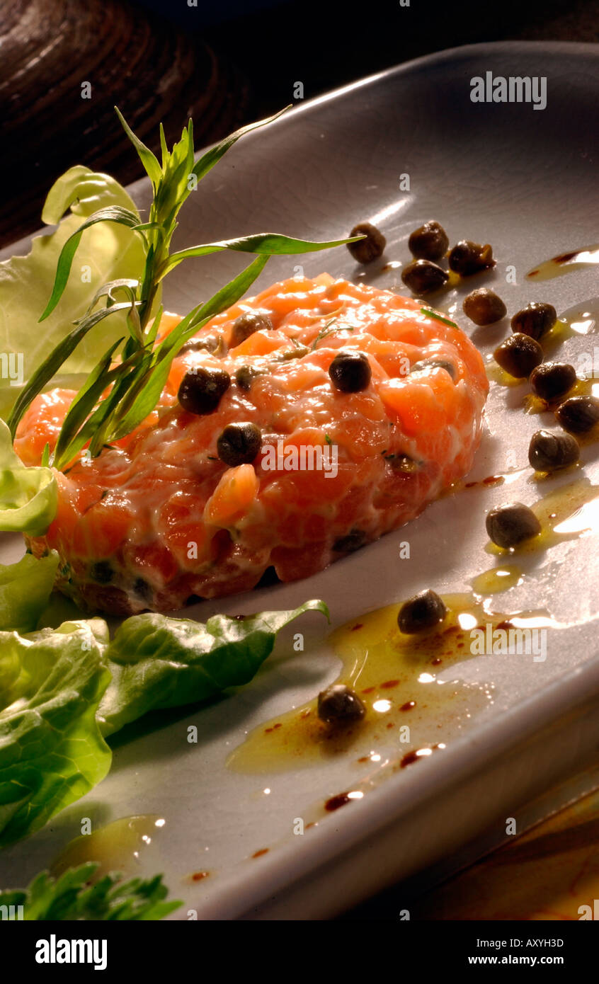 Salmon tartare with capers Stock Photo - Alamy