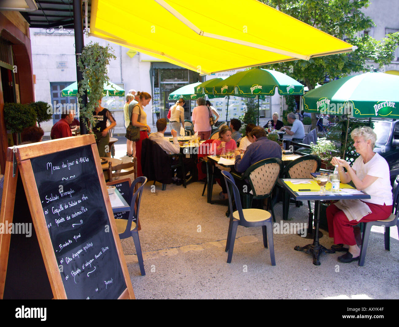 Cognac france cafe hi-res stock photography and images - Alamy