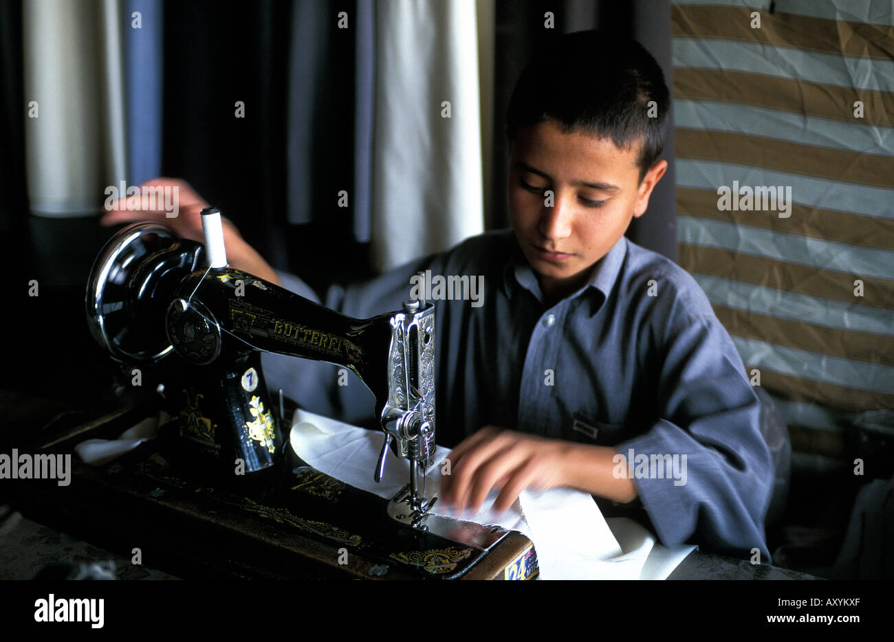 Children work machine hi-res stock photography and images - Alamy