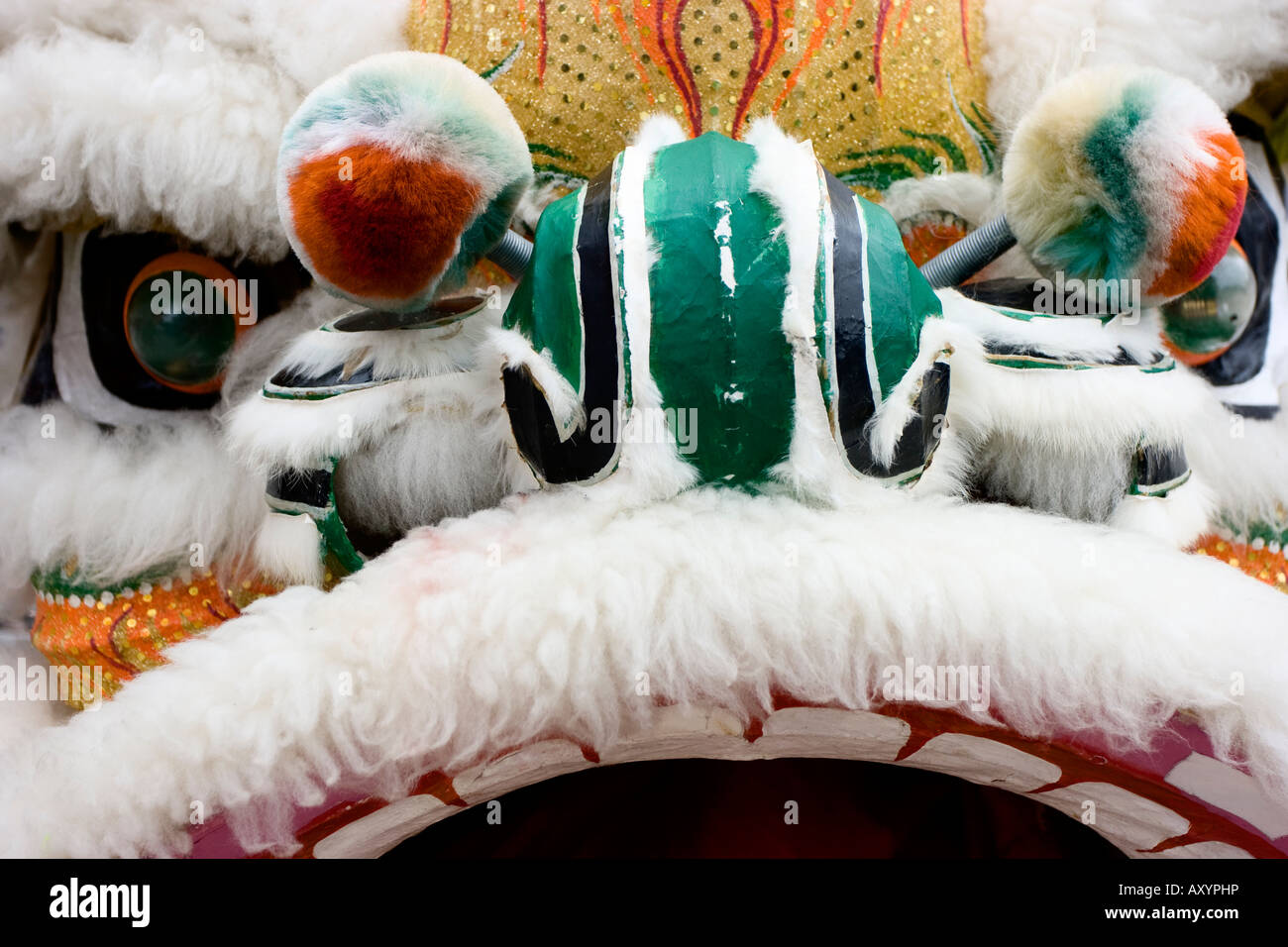 Chinese lion dance head costume hi-res stock photography and images - Alamy
