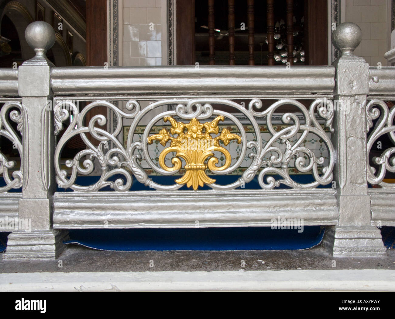 Railing and mosque hi-res stock photography and images - Alamy