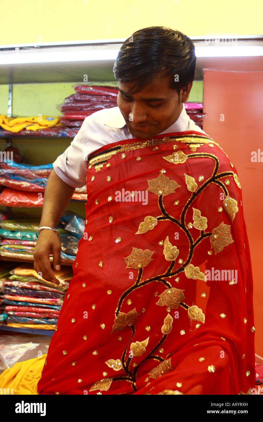 Indian tailors hi-res stock photography and images - Alamy