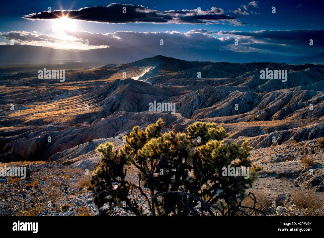 God beams over the Badlands of Anza Borrego Desert State Park in ...