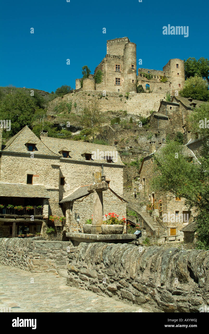 Belcastel historic village hi-res stock photography and images - Alamy