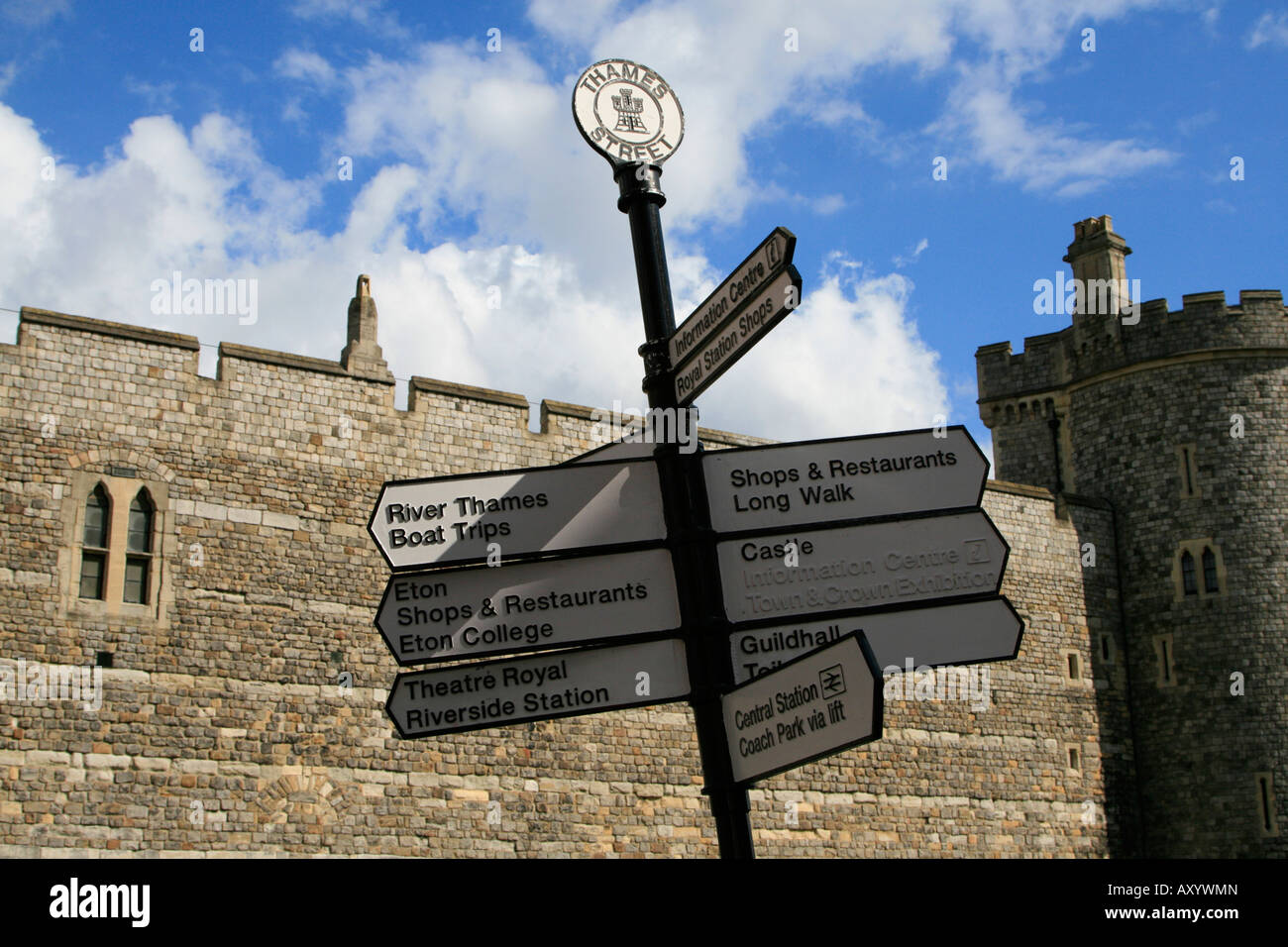 windsor signpost Royal Borough of Windsor and Maidenhead, Berkshire ...