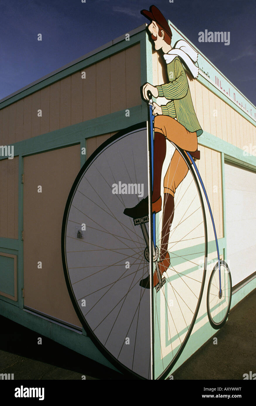 Penny farthing sliding door, Spokane, USA Stock Photo - Alamy