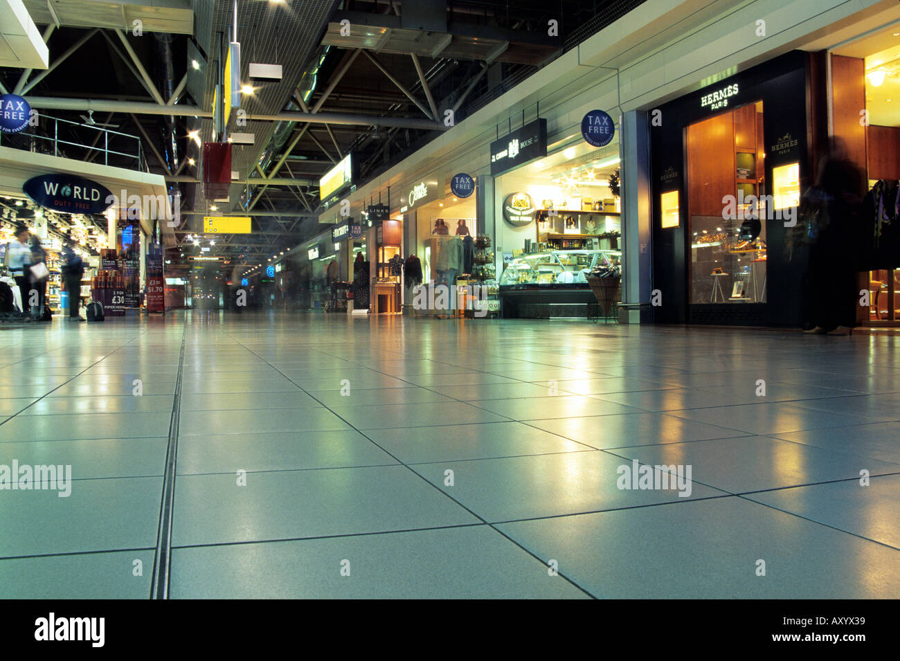 Heathrow Airport Terminal 4 London UK Stock Photo - Alamy