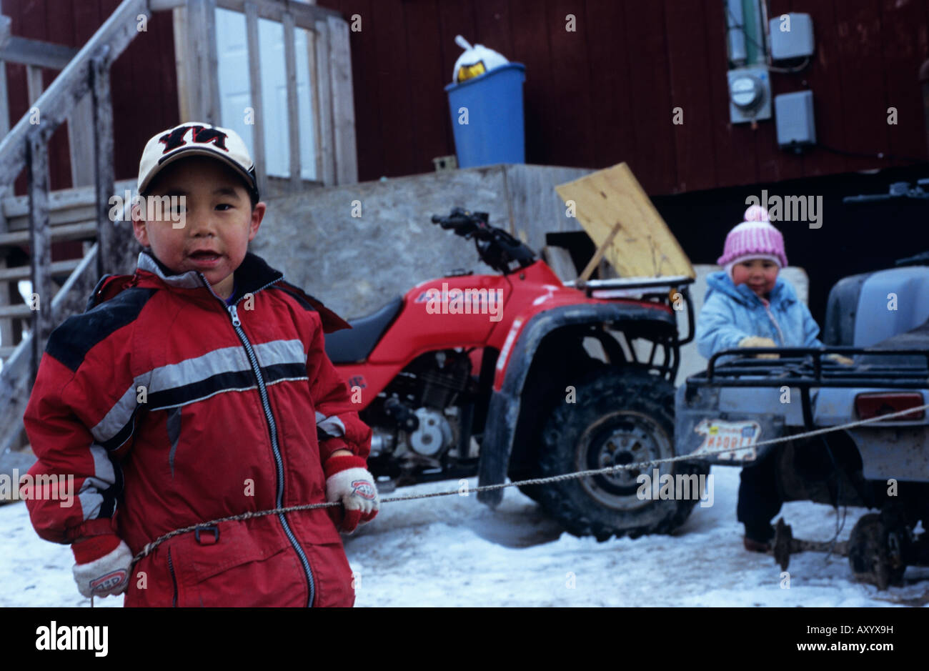 Inuit children playing hi-res stock photography and images - Alamy
